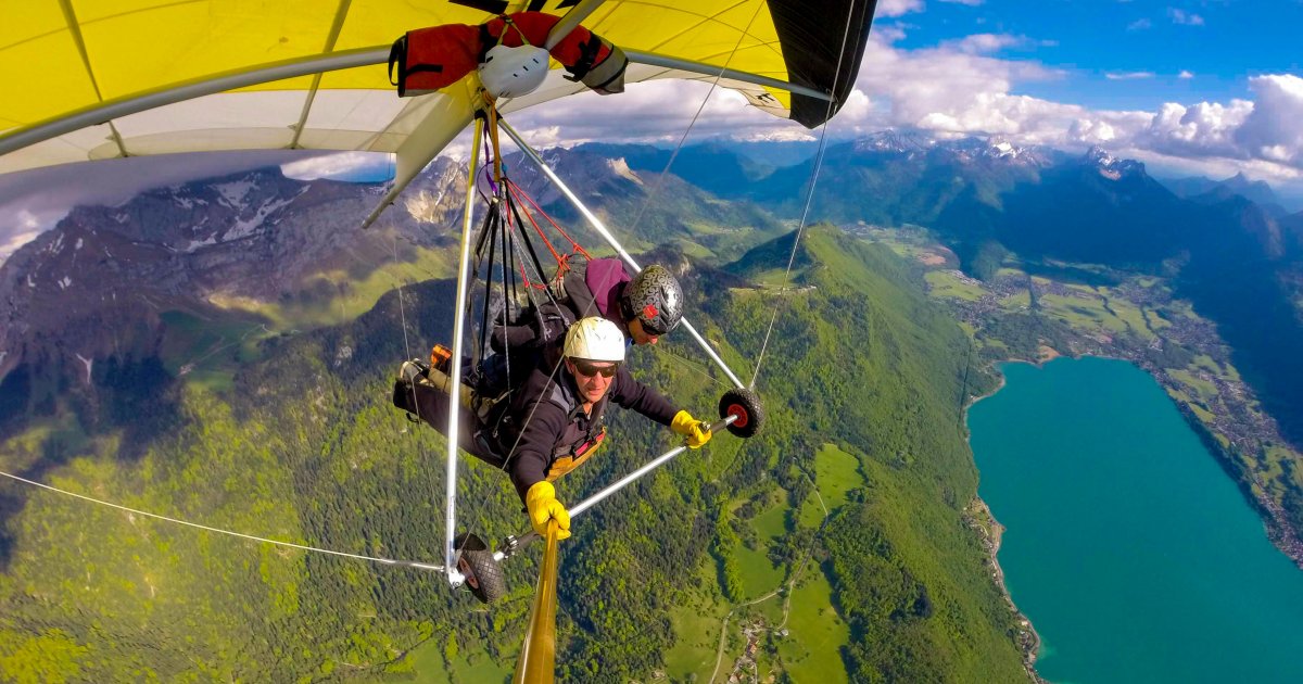 vol en Deltaplane en Rhone-Alpes, près d' Annecy, en Haute-Savoie