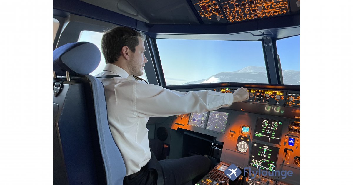Découvrez le pilotage d'un simulateur de vol immersif de type A320 dans ...